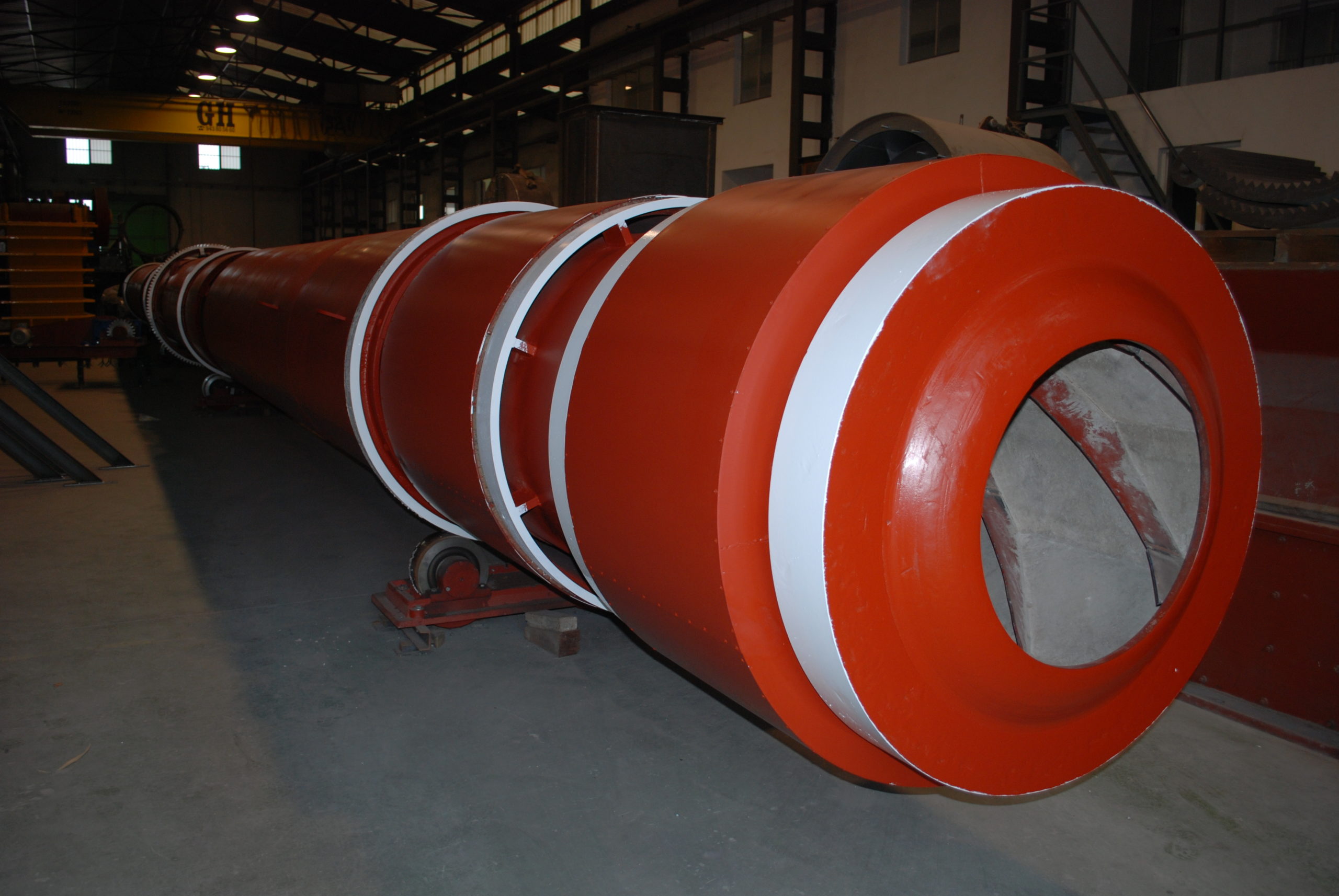 Calcinador rotatorio fabricado en España - Hornos Rotativos Industriales